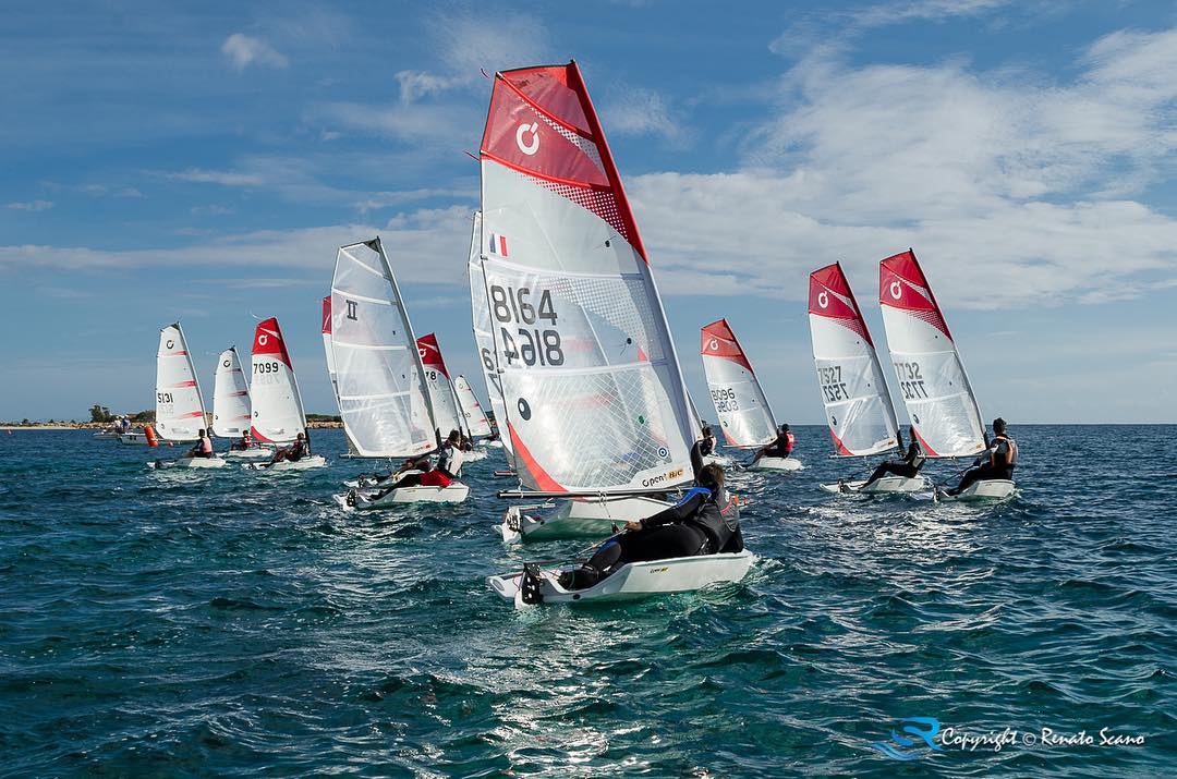 La vela un modo diverso di vivere il mare | Hotel Baia di Nora, Pula ...